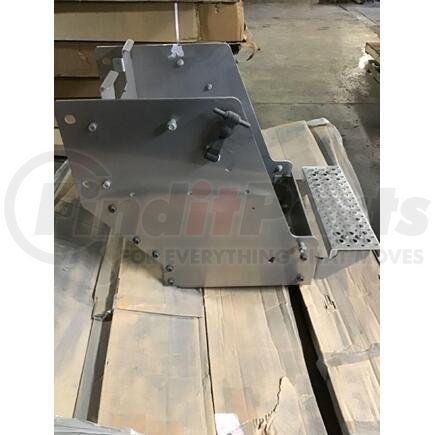 Navistar 3946954C95-B - BOX BATTERY ASSEMYLY 17IN AUX BOX W/ STND NB ...