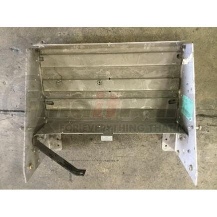 Navistar 3661813C92-B - BOX, BATTERY 31" ALUM (New Blemished) | FinditParts